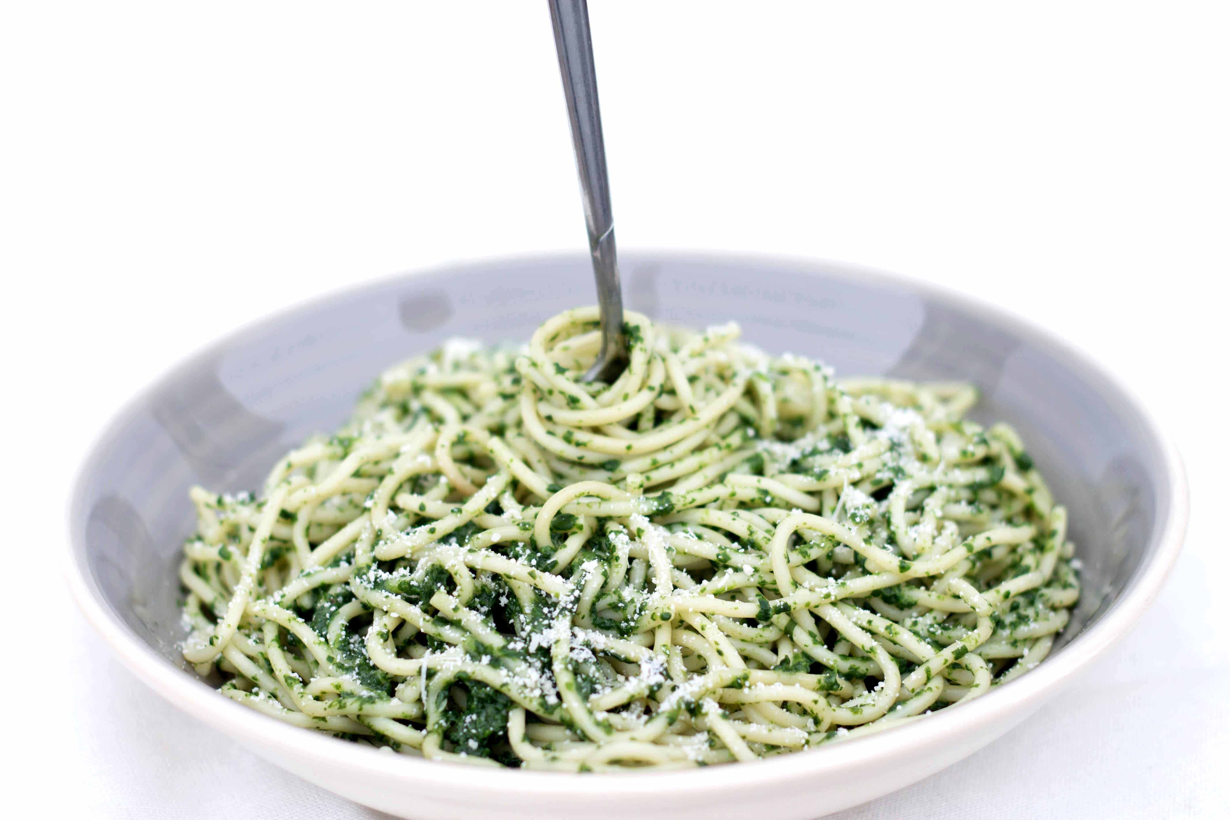 Spaghetti With Spinach Sauce Errens Kitchen