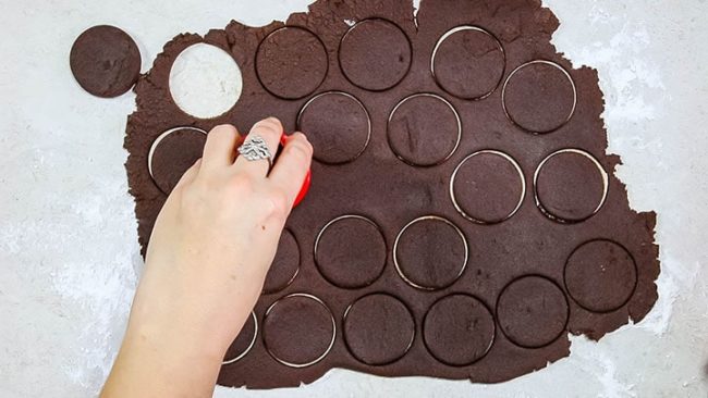 Homemade Oreo Cookies