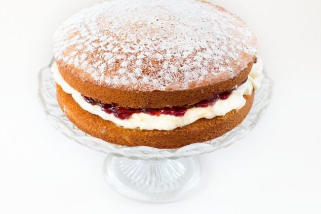 Victoria Sponge Cake with Whipped Cream