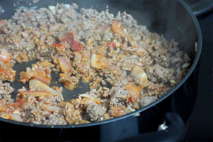 Greek Style Meat Sauce - Erren's Kitchen