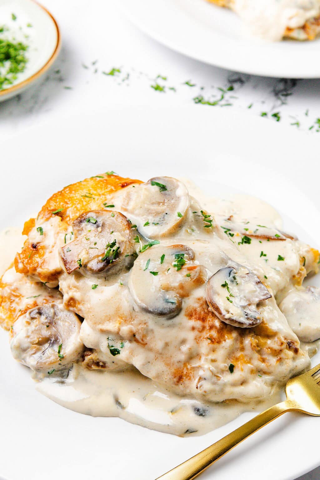 Chicken with Creamy Mushroom Sauce