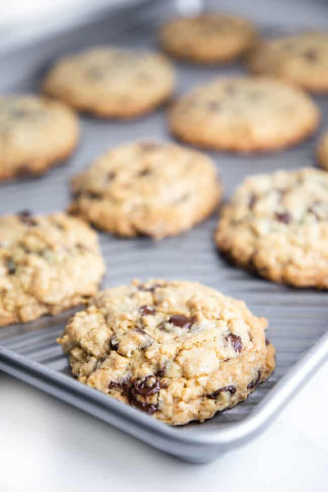 Easy Chocolate Chip Oatmeal Cookies