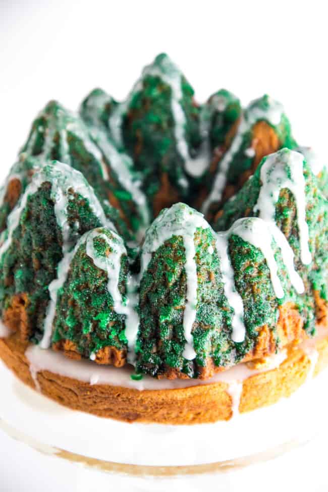 Easy Christmas Tree Cake