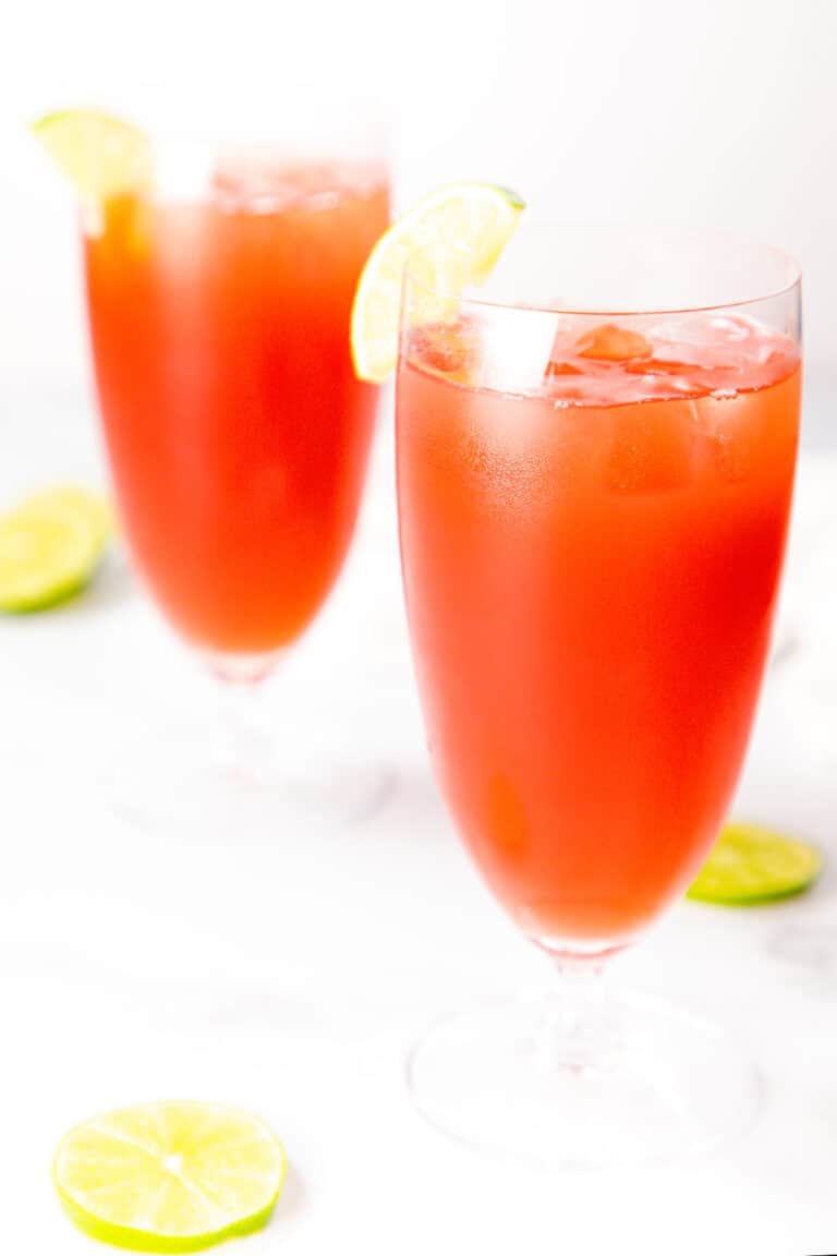 Bay Breeze Cocktail (Hawaiian Sea Breeze)