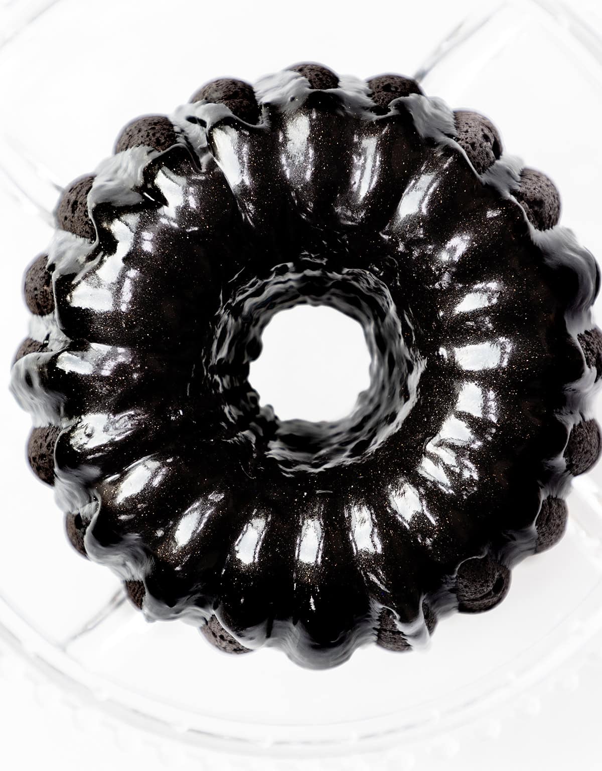 Shiny Black Icing Glaze | Erren's Kitchen